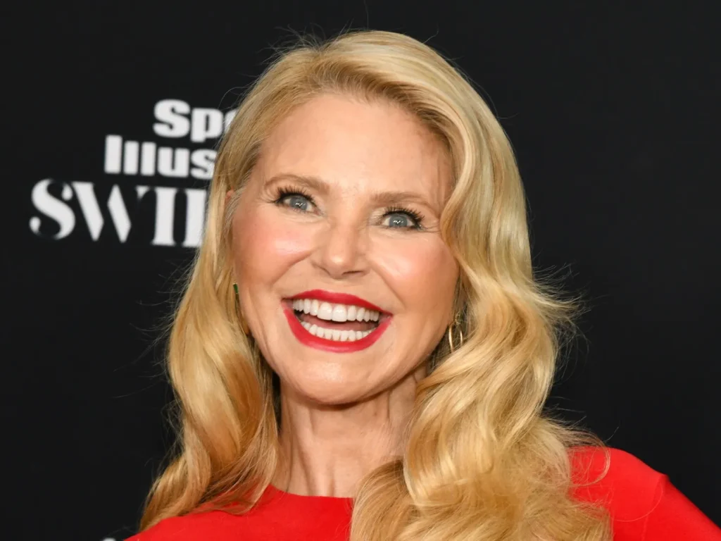 30 Women over 60 who only get better with age - Kate Knows