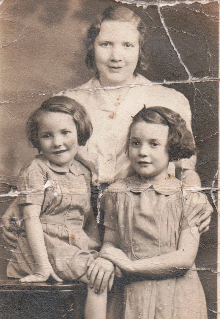 Wholesome Vintage Portraits Of People From The Past - Kate Knows