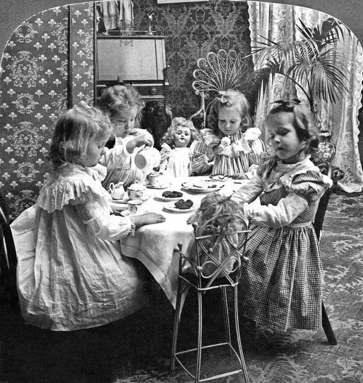 30 Odd Victorian Customs That Actually Existed - Kate Knows