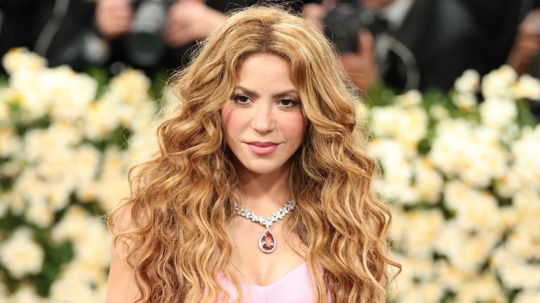 30 Bilingual Stars Who Speak Spanish Fluently - Kate Knows