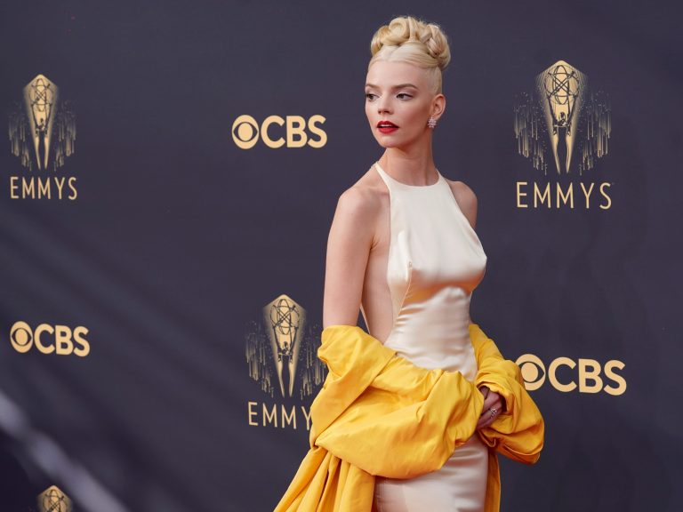 30 Bilingual Stars Who Speak Spanish Fluently - Kate Knows