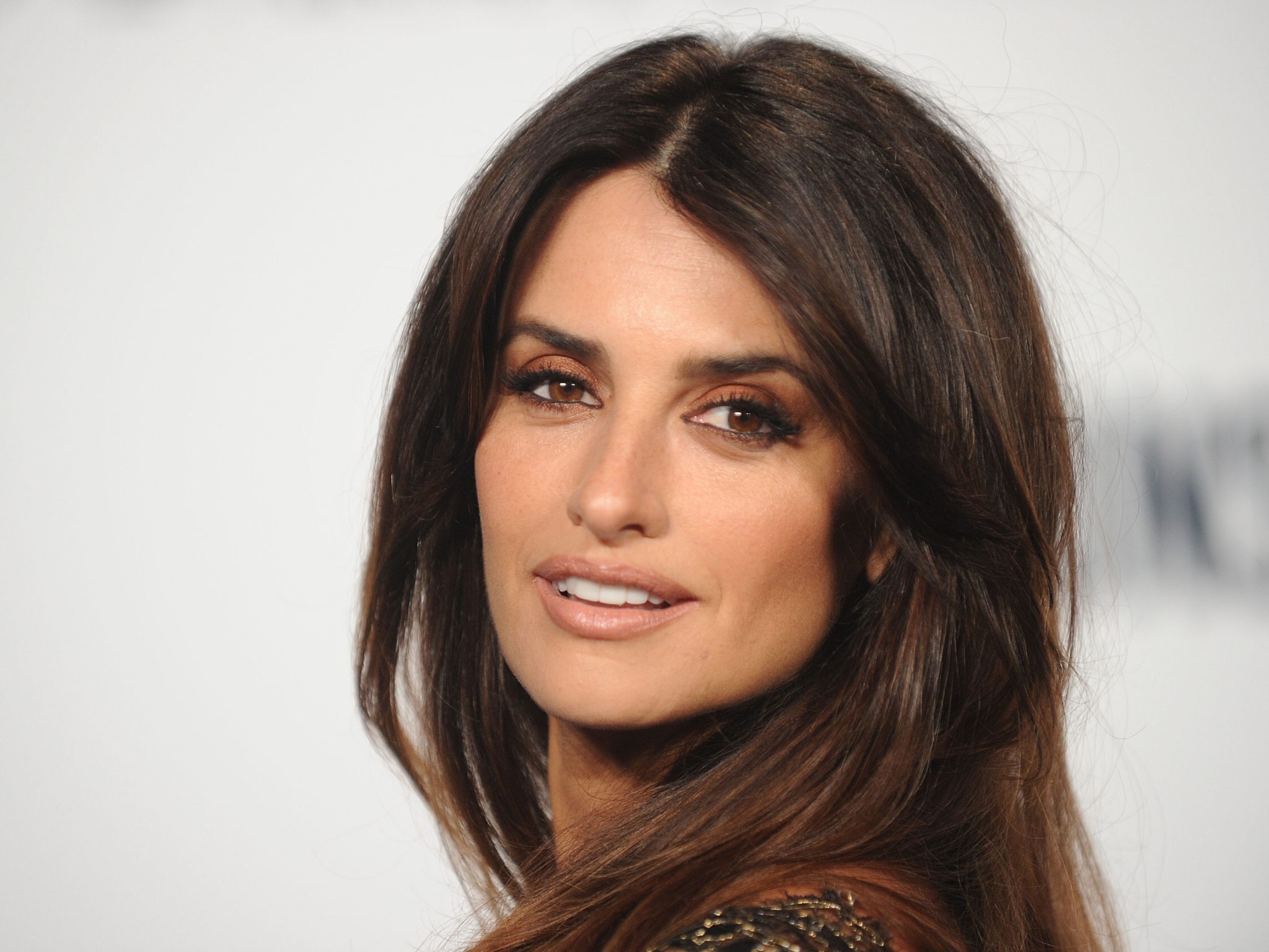 30 Bilingual Stars Who Speak Spanish Fluently - Kate Knows